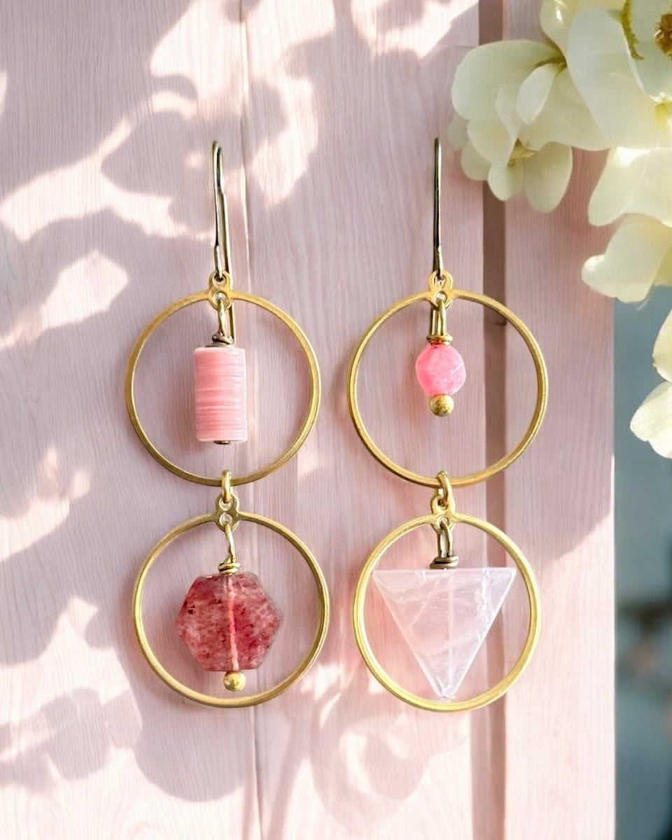 Pink Polygons – Aisha Likes It